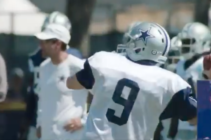 Here's That Tony Romo Video Tribute Played Before Sunday's Game - D ...