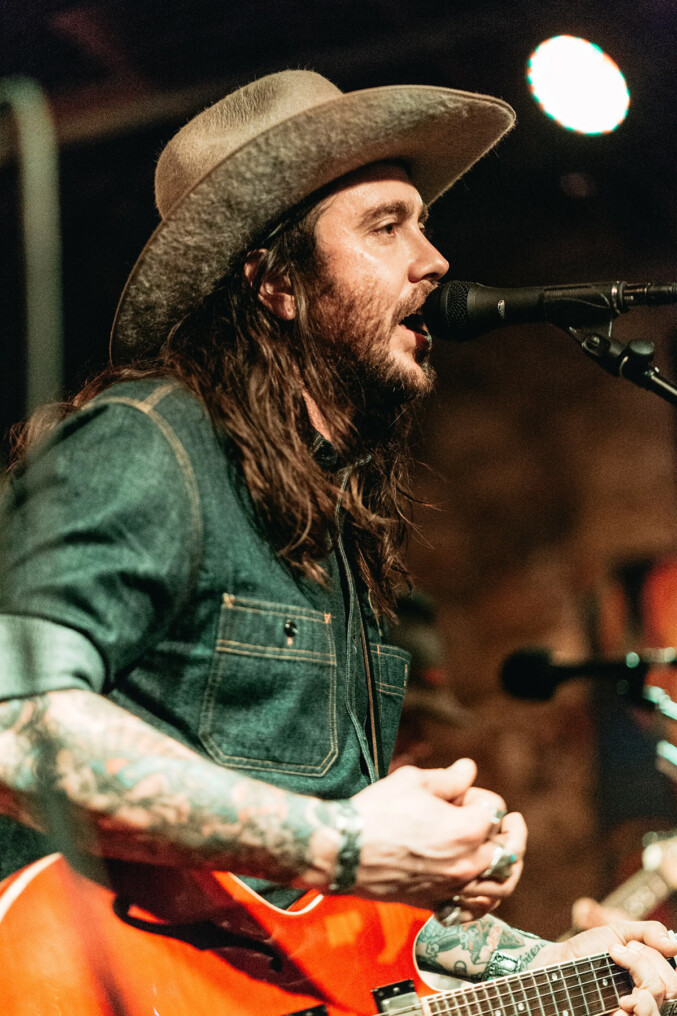 After an Accident Took His Arms, Jeff Saenz Wills His Way Back to the ...