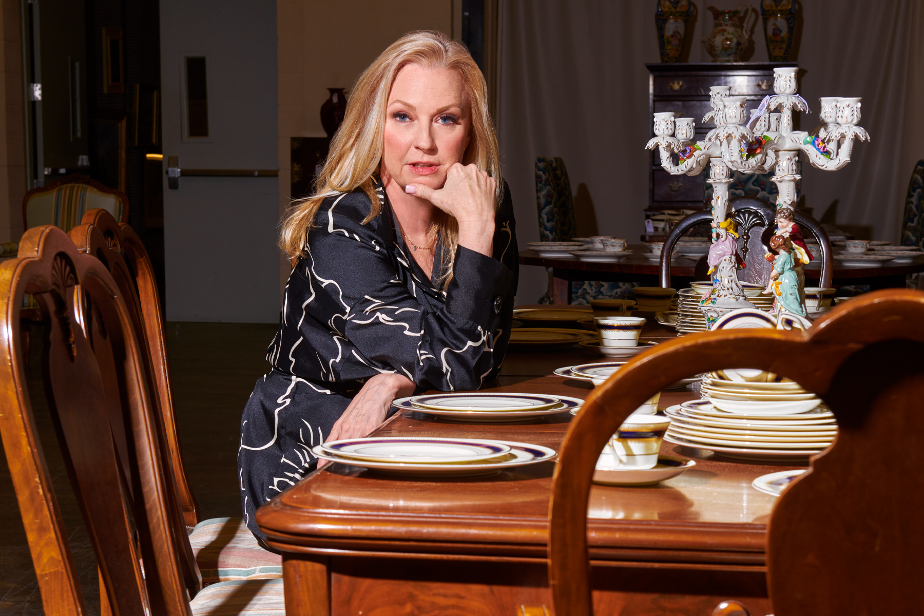 Why Reyne Hirsch Jumped From Antiques Roadshow to a Dallas Auction ...