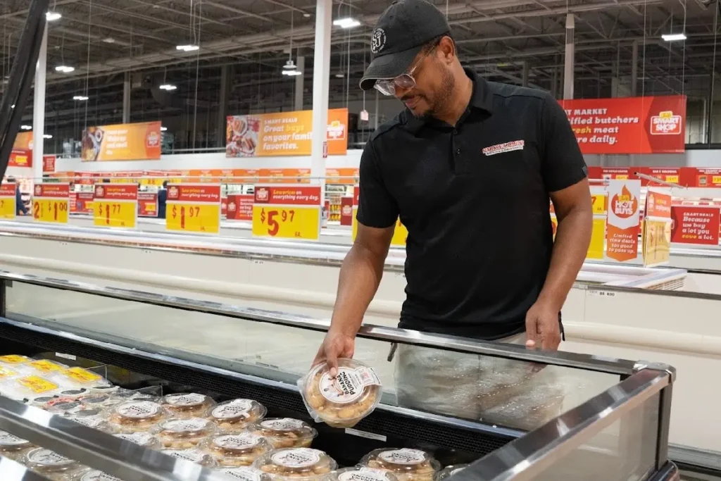 In Oak Cliff, H-E-B Partners With Smokey John's for its New Joe V's ...