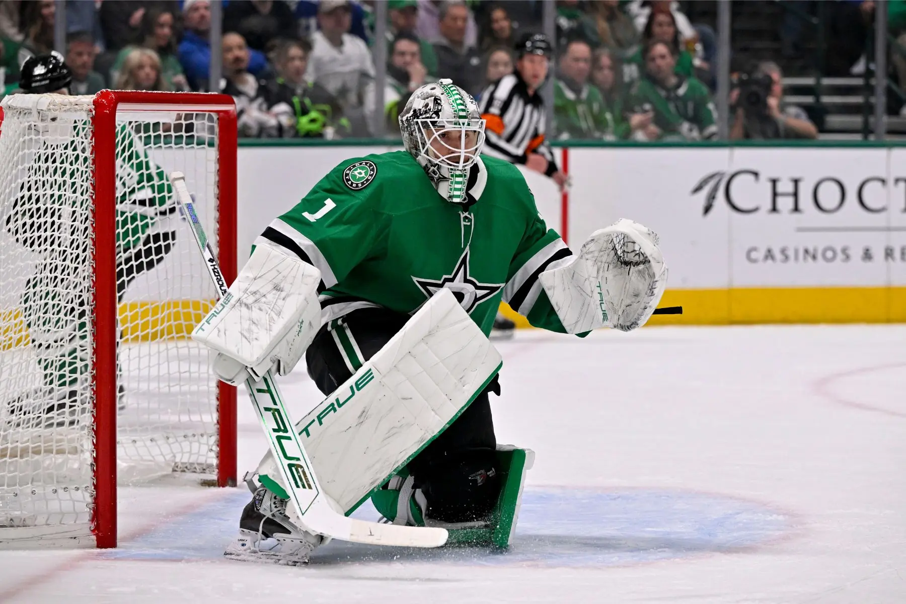 Casey DeSmith Is More Than Jake Oettinger's Backup - D Magazine