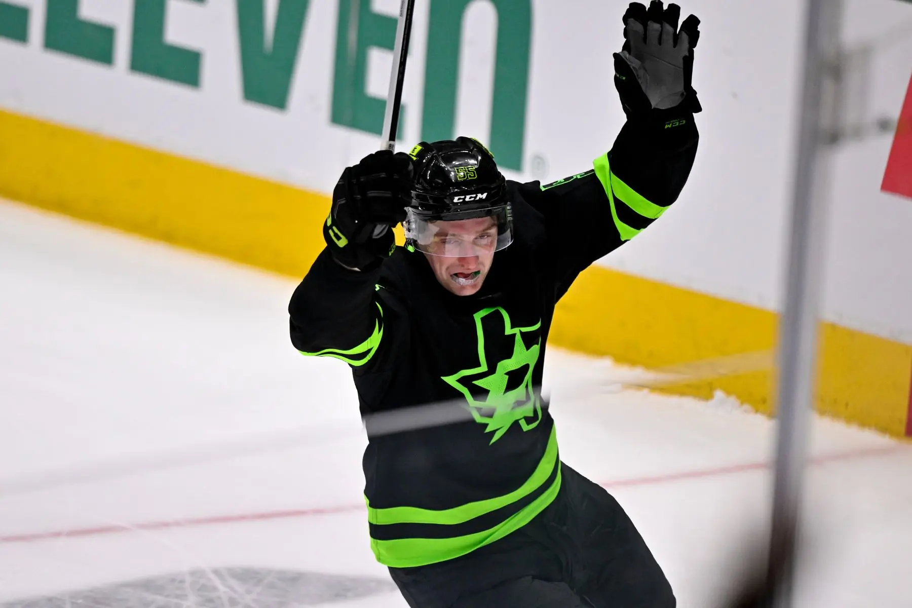 What Is the Future of the Stars' Defense After Thomas Harley's ...